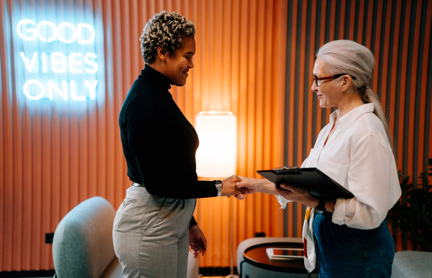 HR Expert Reveals the Benefits of Removing Degree Requirements from Job ...