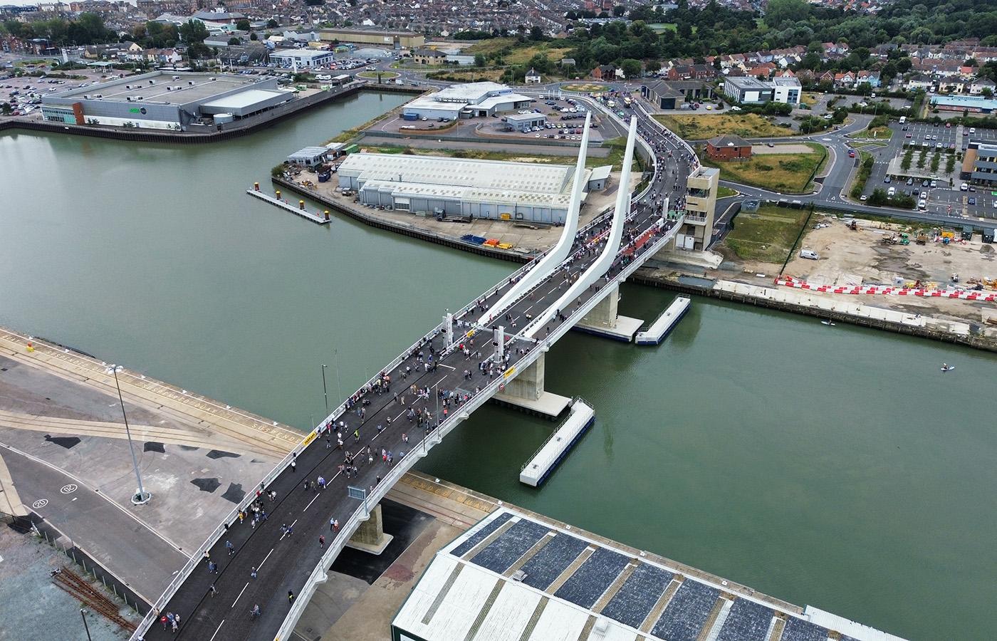 Iconic Gull Wing Bridge Open - Construction View Online